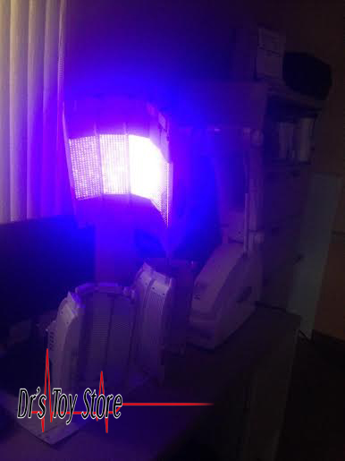 OmniLux photodynamic therapy light source | Dr's Toy Store